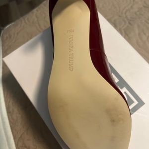 Ivanka Trump | Shoes | Genuine Ivanka Trump Heels Beautiful Dark ...